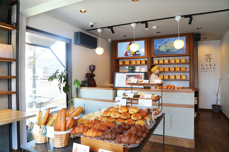SAKImoto bakery 甲府昭和店 - ナシロー｜やまなしローカルつーしん｜山梨県の情報サイト